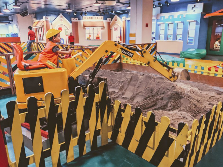 The BEST Places to Visit in Manila with Kids - Go Places With Kids