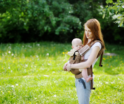 6 Reasons to Use a Baby Carrier While Traveling (And Tips for Picking ...